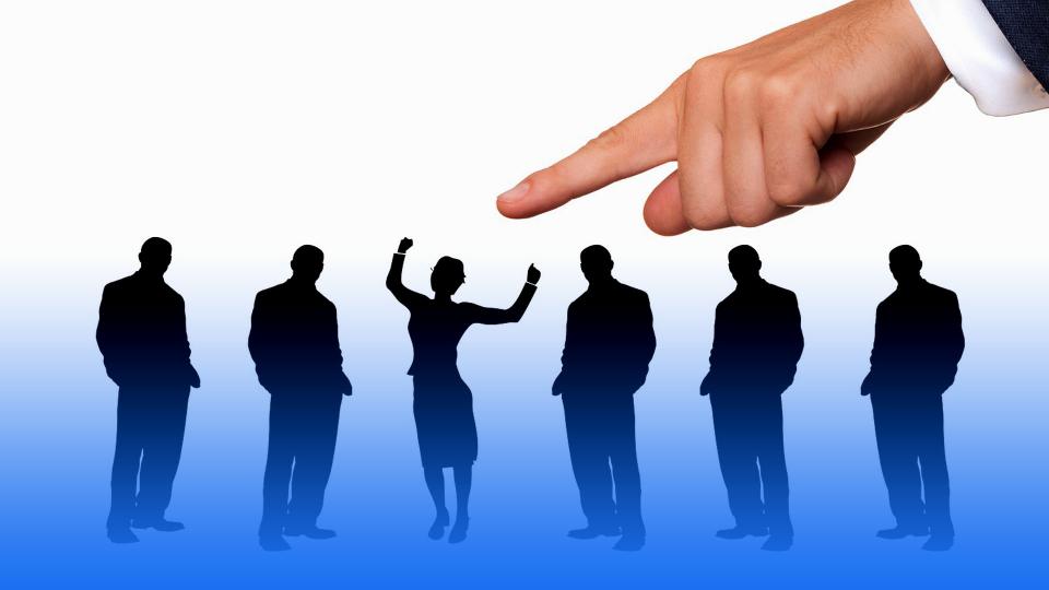 Como contratar a pessoa certa para a empresa?